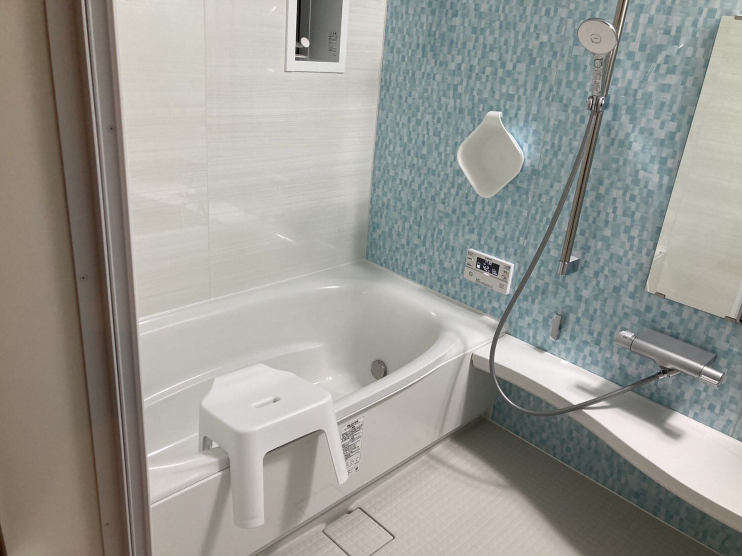 アイカ工業スマートサニタリーの引き出しの中を大公開！洗面台選びのポイントは？ | ももと平屋